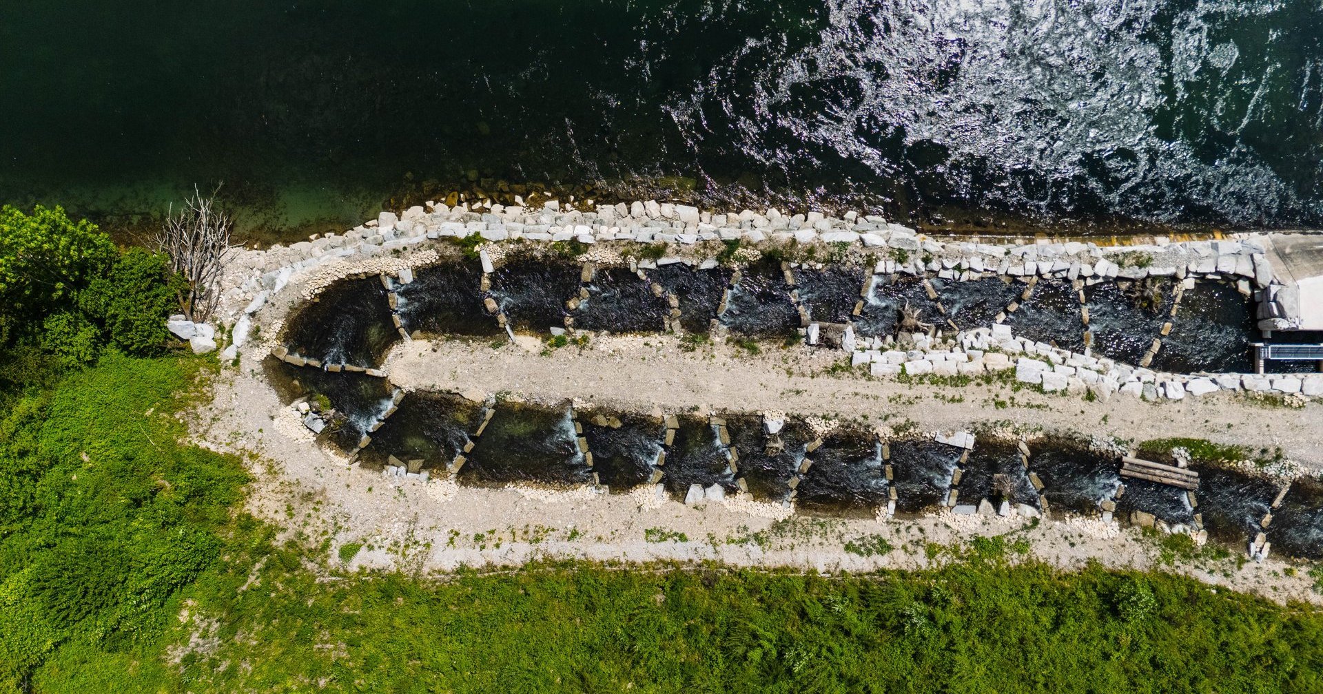 Flowing nicely: the new fish ladder at the Flumenthal power plant ...